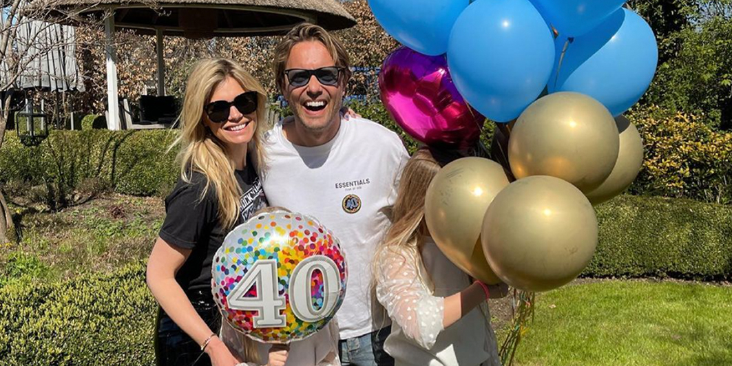 VIDEO: Bas Smit viert 40e verjaardag geheel in stijl! - 100%NL Magazine