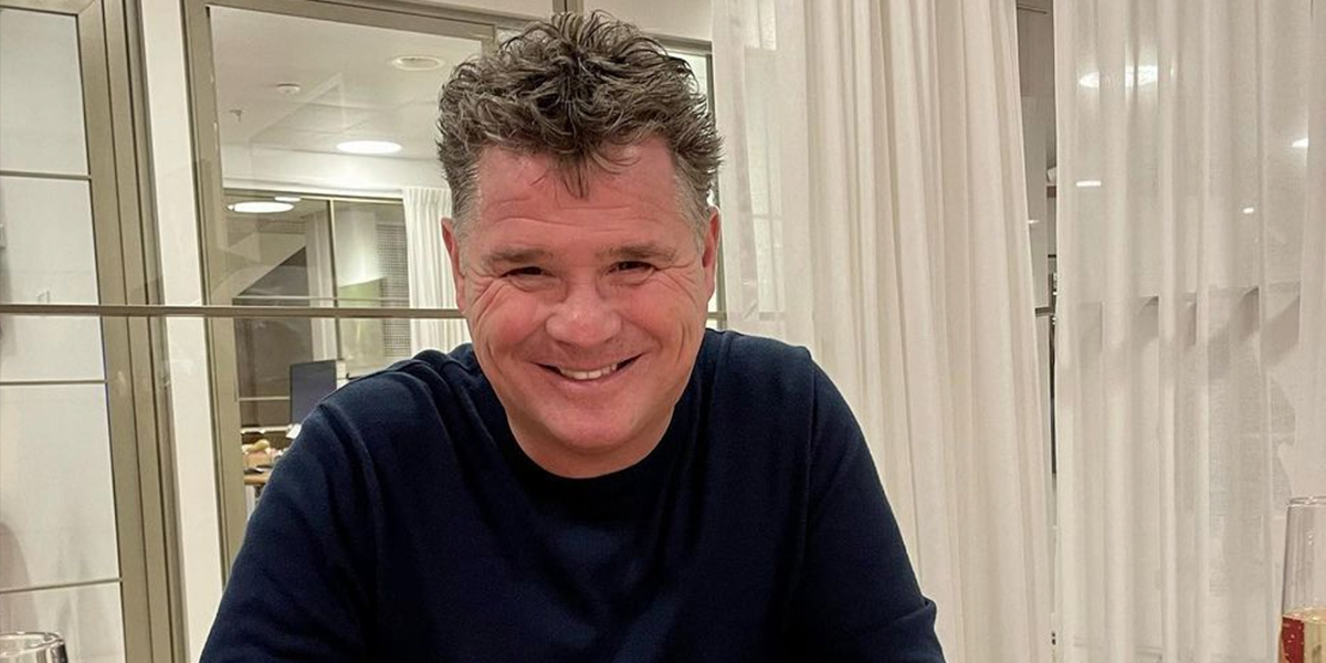 Wolter Kroes brengt liefdesode aan jarige vrouw: 'Lieve schat ik hou ...