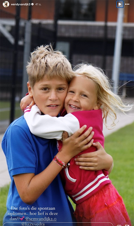 AAWH: Wendy van Dijk laat alle harten smelten met jeugdfoto van haar ...